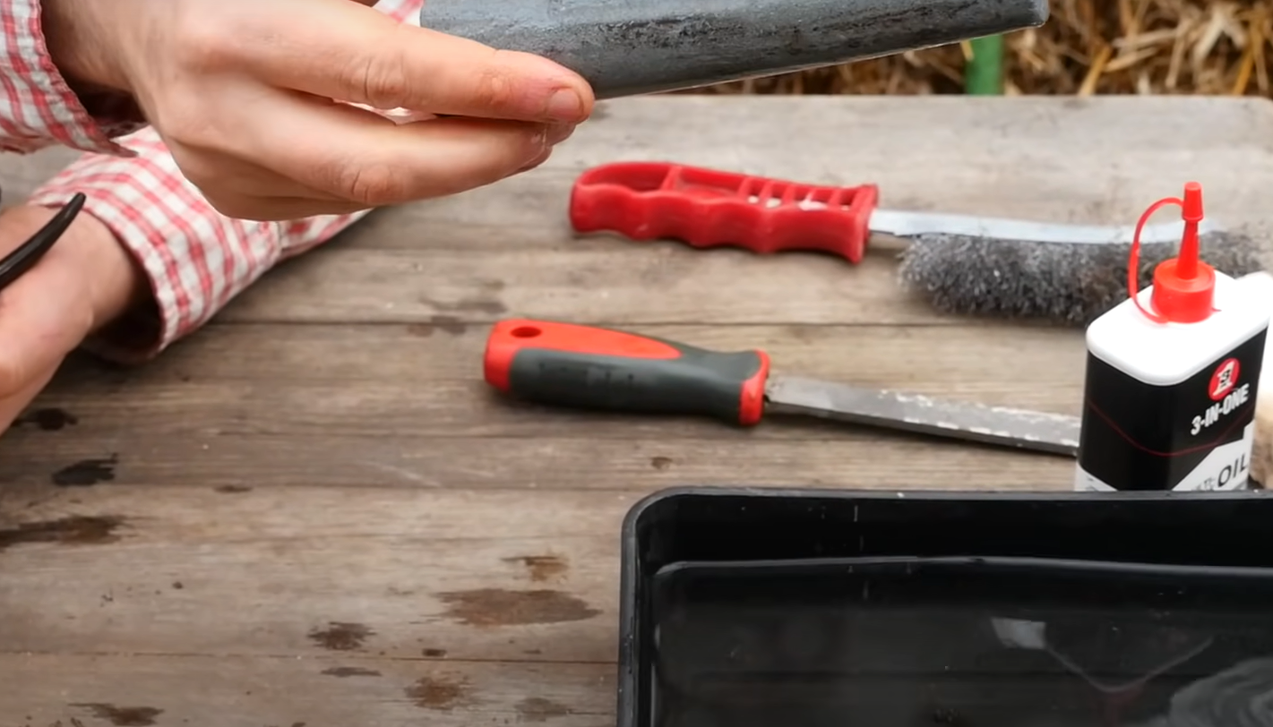How to Sharpen a Garden Hoe? - GardenProfy