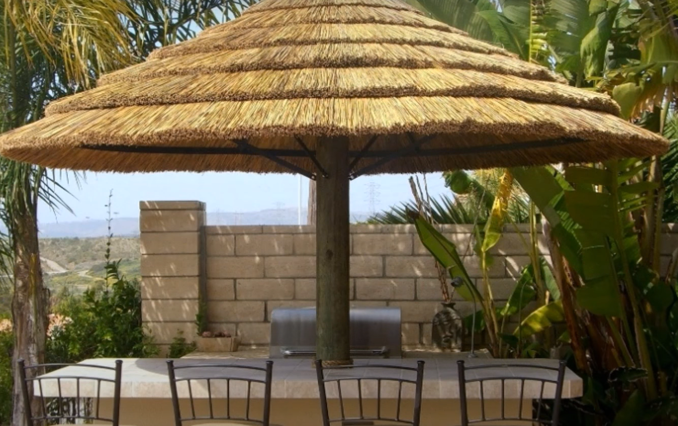Backyard Tiki Hut Ideas - GardenProfy