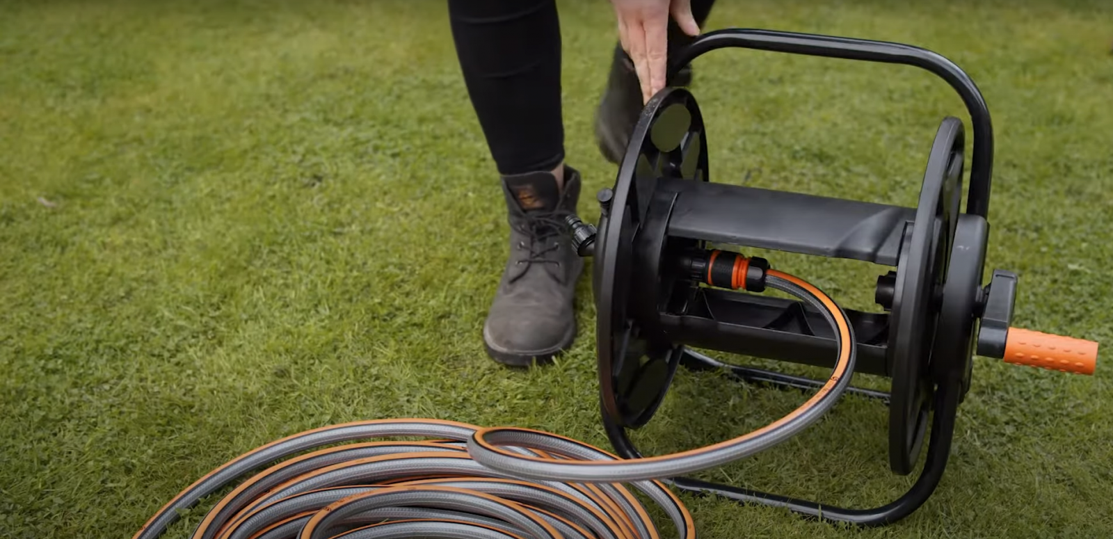 How Does a Hose Reel Work? - GardenProfy